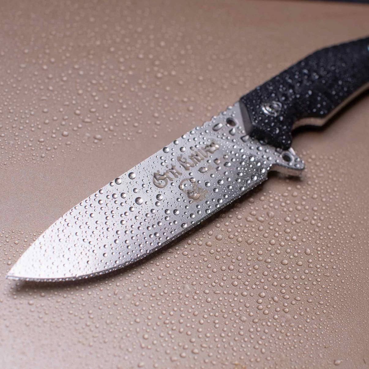The_Holt – Grit Knives