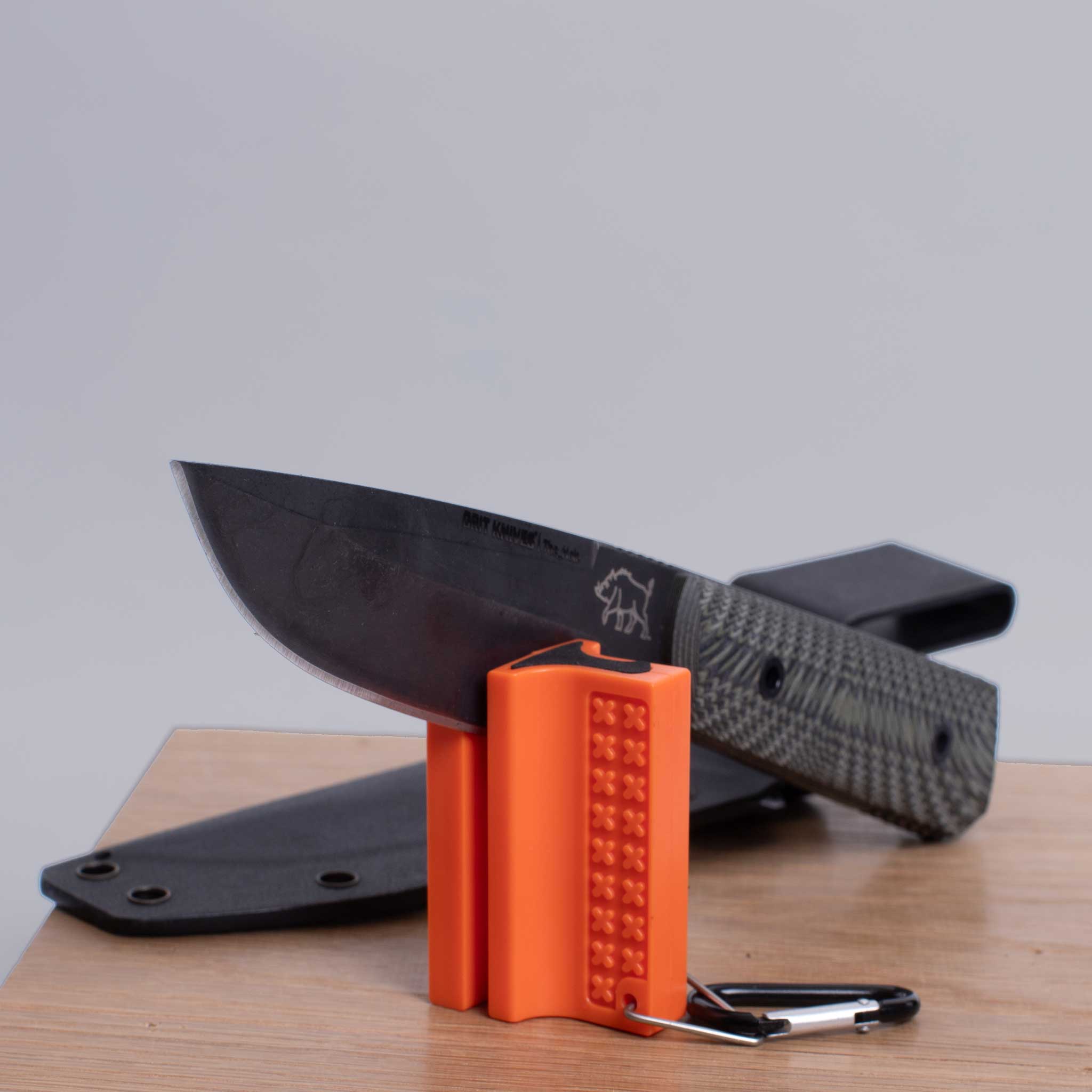 The_Holt – Grit Knives